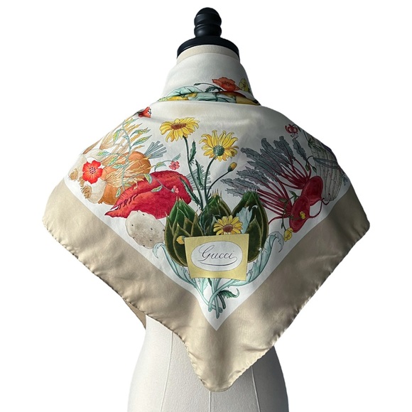 Gucci | Accessories | Gucci Vintage 6s70s Vegetable Garden Accornero ...